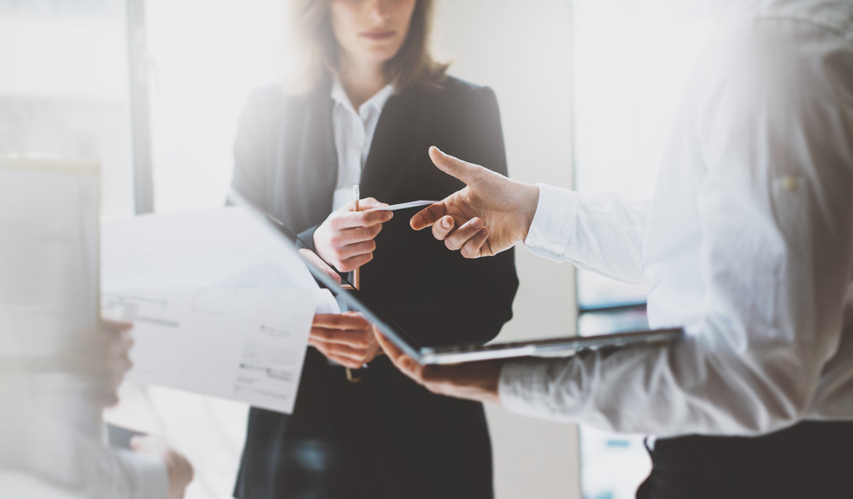 How To Create Professional Business Cards That People Keep!